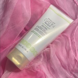 Mary Kay | Skincare | Mary Kay Satin Body Shea Wash Scrub In White Tea ...